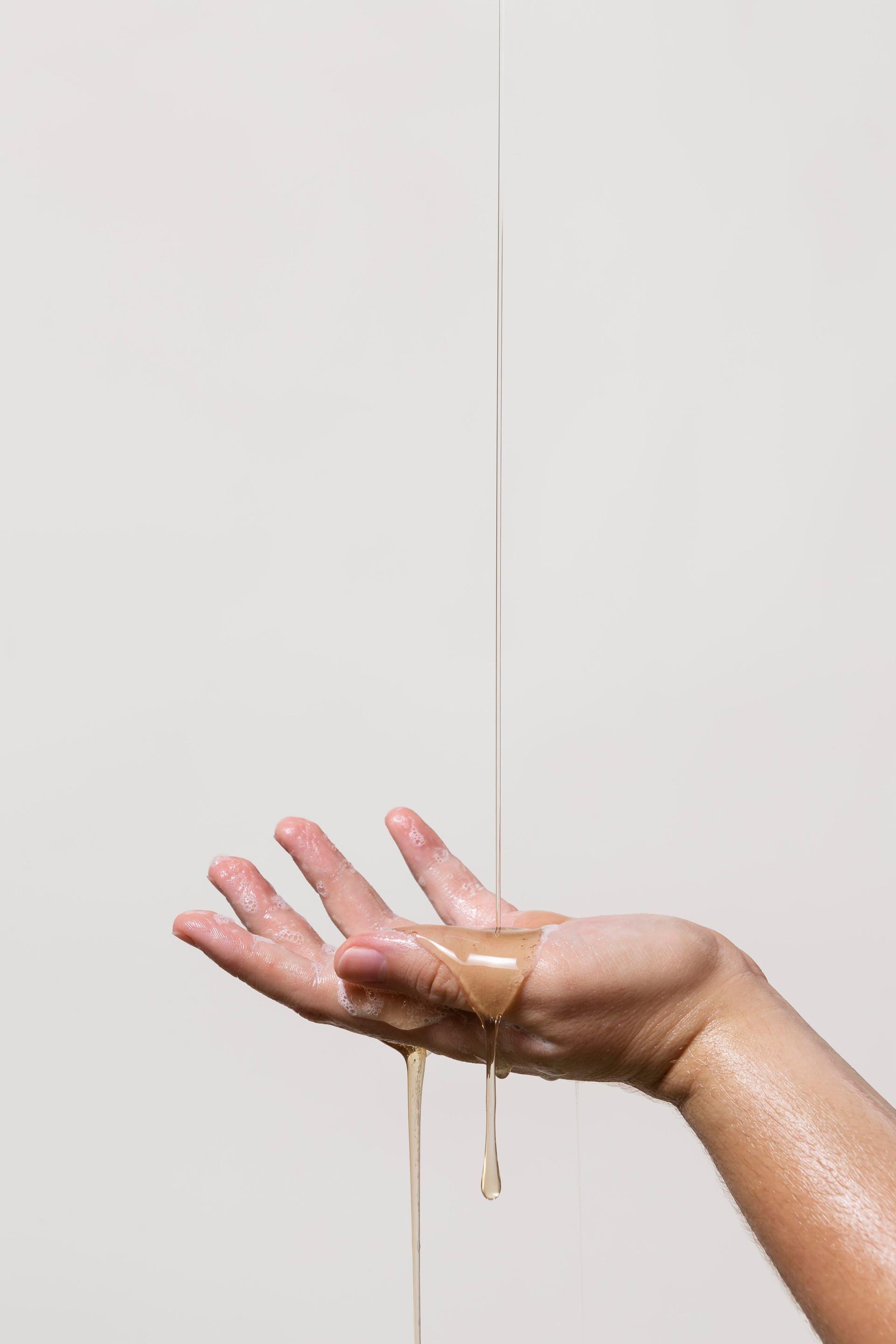 Oil Pulling for Teeth Whitening: Benefits and Risks